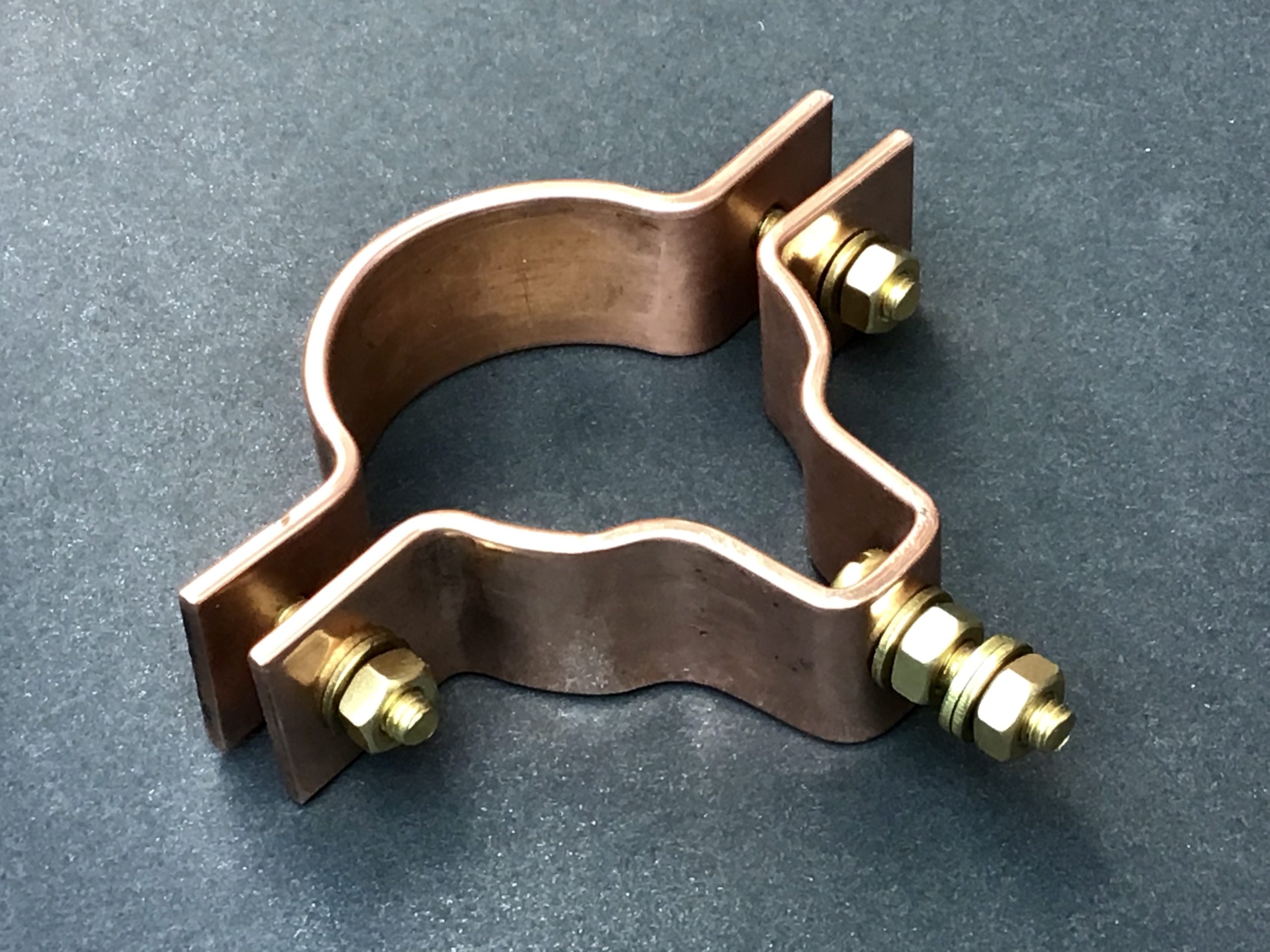 Copper Universal Pipe Clamp 50mm Diameter Copper Pipe Fittings