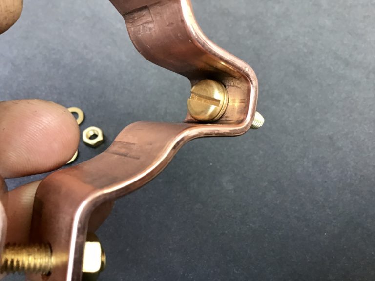 Copper Universal Pipe Clamp 50mm Diameter Copper Pipe Fitting
